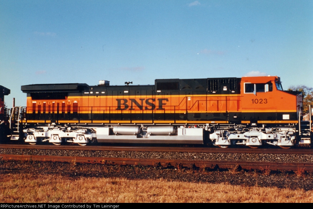 BNSF-1023